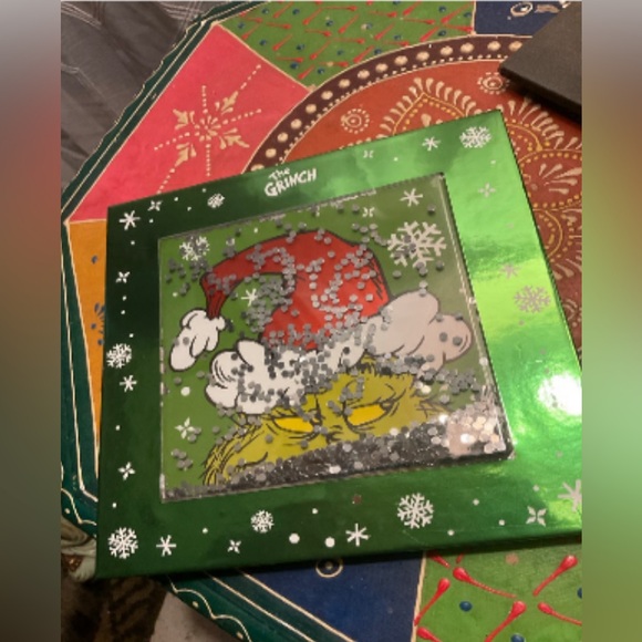 The Grinch | Makeup | New The Grinch Eye Shadow Palette | Poshmark